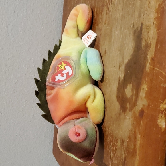 Ty | Other | 997 Iggy Ty Beanie Baby With Tags Attached Benefits Rescue ...